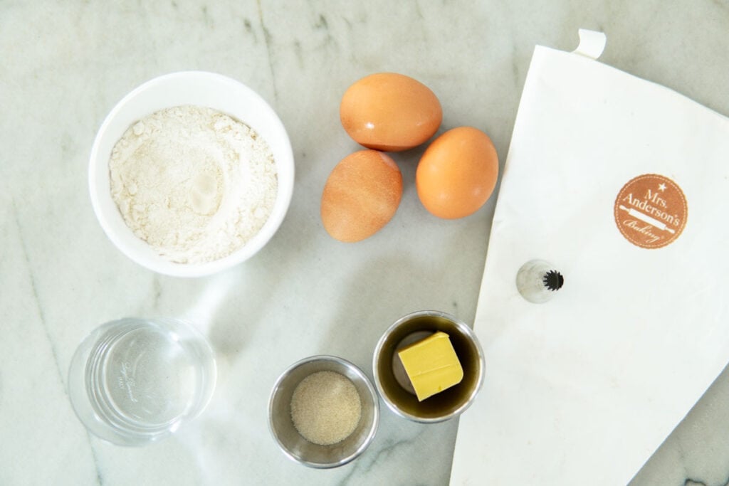 Easy Cream Puffs (Classic German Windbeutel Version) - dirndl kitchen