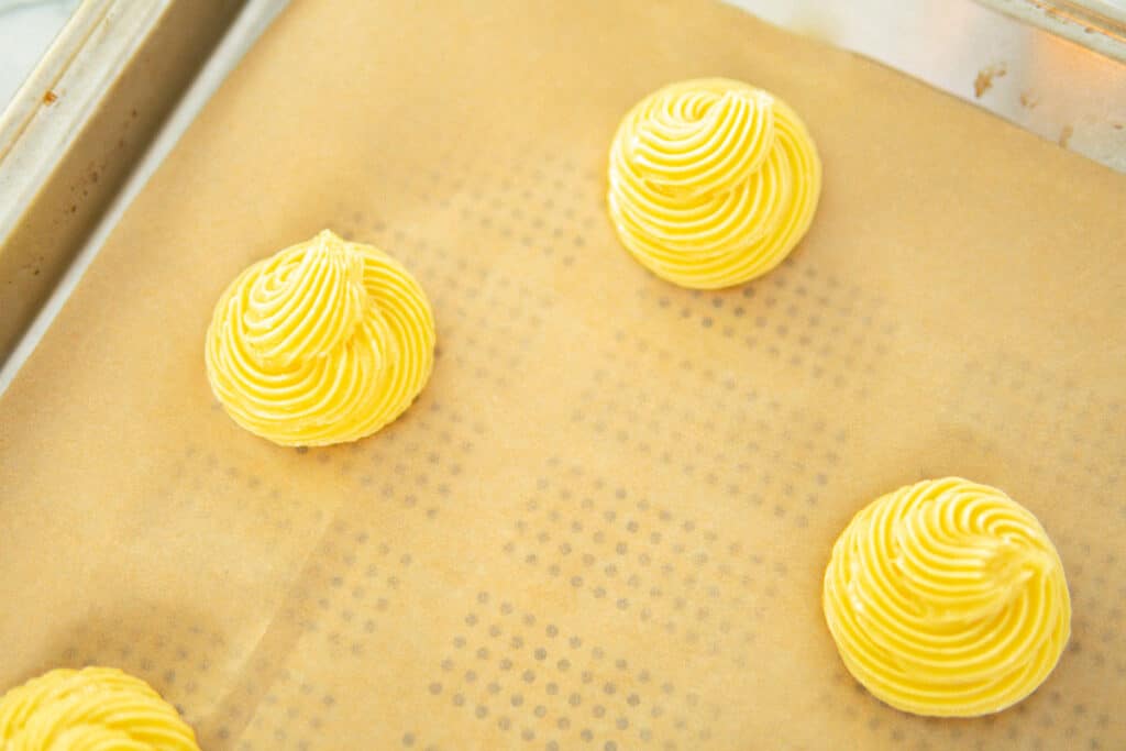 Easy Cream Puffs (Classic German Windbeutel Version) - dirndl kitchen