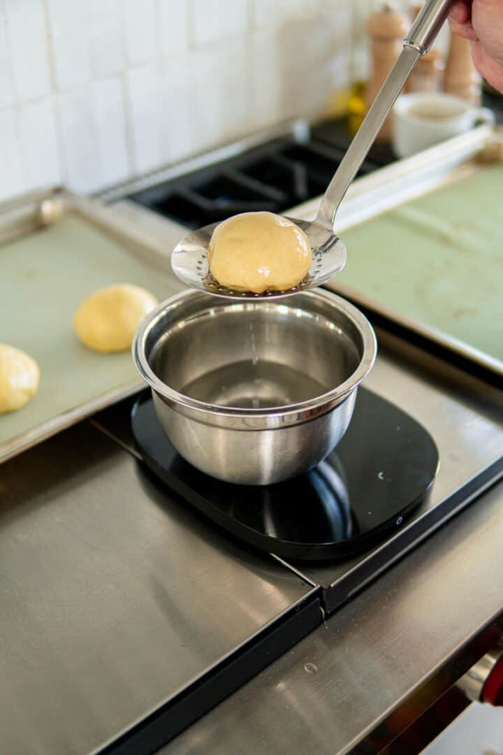 Authentic German Pretzel Buns (Laugenbrötchen) - dirndl kitchen