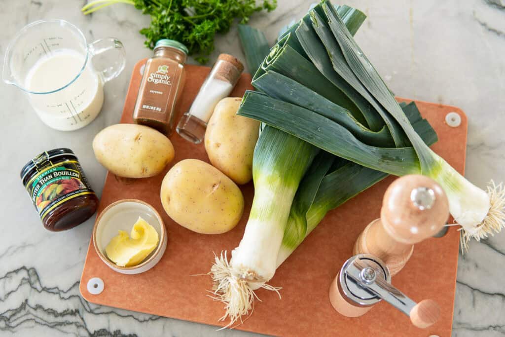 German Leek and Potato Soup (Lauchcremesuppe) - dirndl kitchen